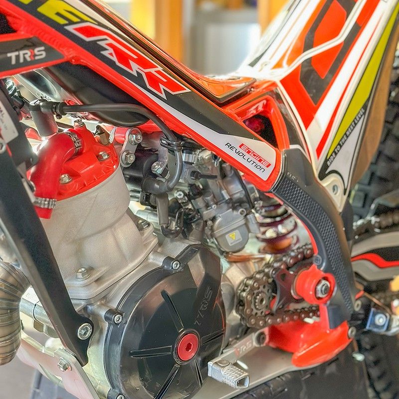 TRRS RR 300 2021 — Non Stop Bikes